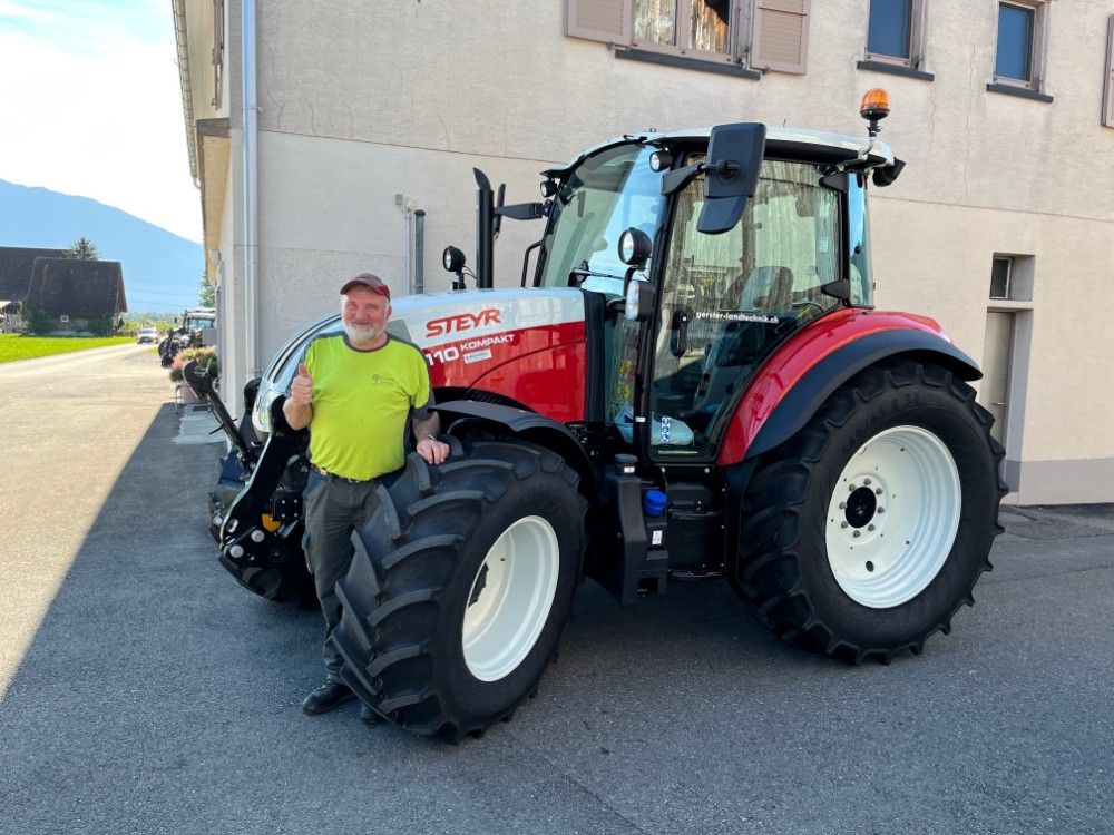 Gerster AG Land- und Kommunaltechnik Benken - Steyr Kompakt 4110